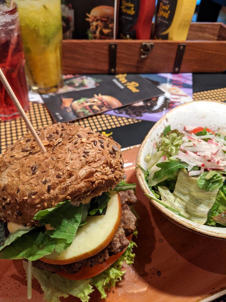 Burger von Peter Pane jetzt auch am Kudamm - Berliner Kudamm